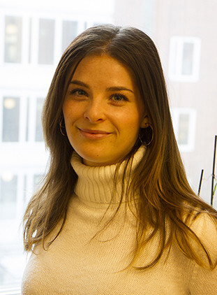 Emily, student på Kandidatprogrammet i biomedicin | Karolinska ...